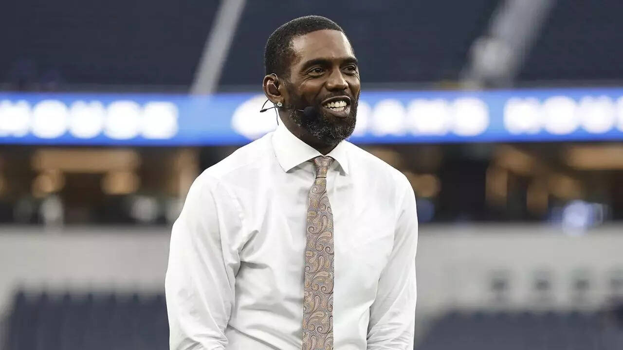 Randy Moss makes tearful ESPN return after defeating cancer, calling it ...
