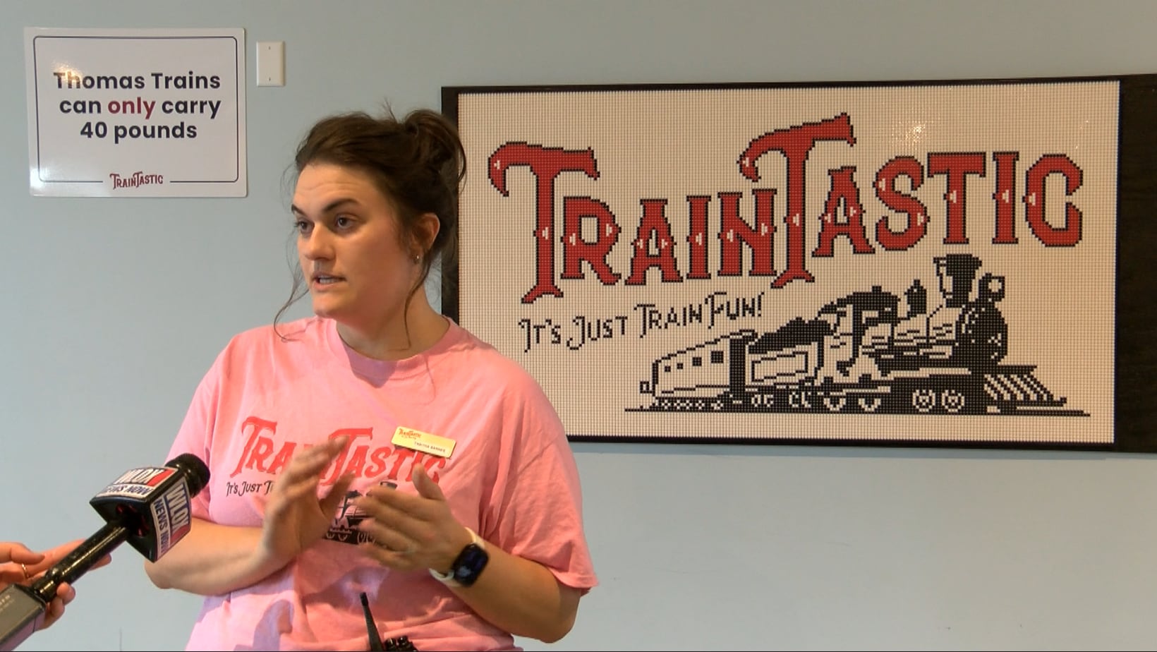 TrainTastic Museum debuts new LEGO mosaic built with 25,000+ studs