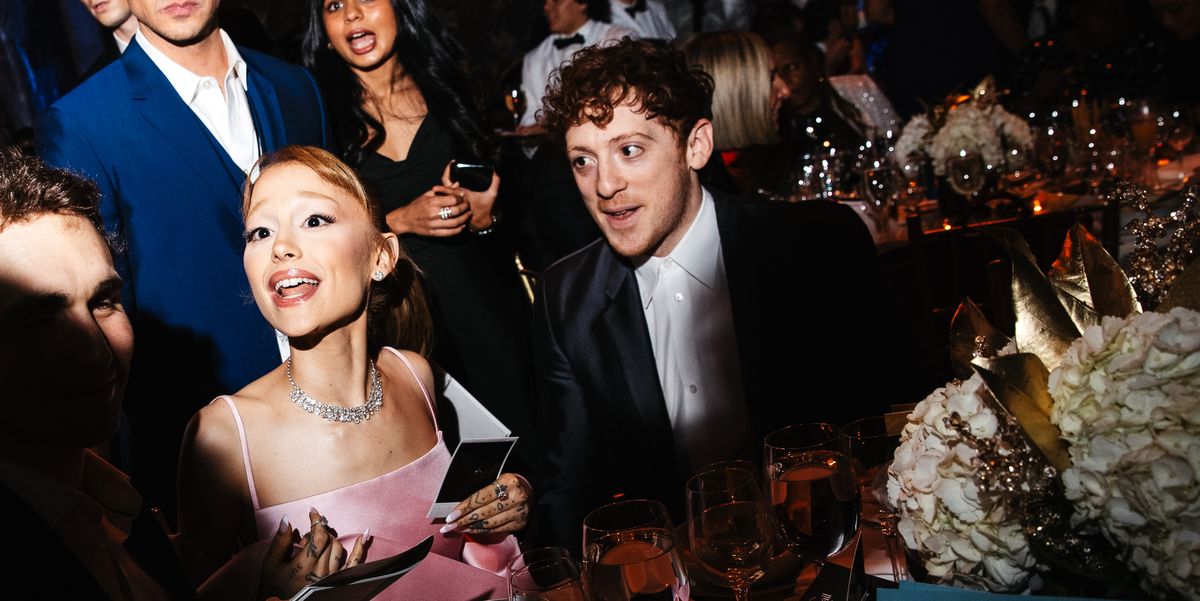 How Ethan Slater Subtly Shut Down Ariana Grande Breakup Rumors After ...