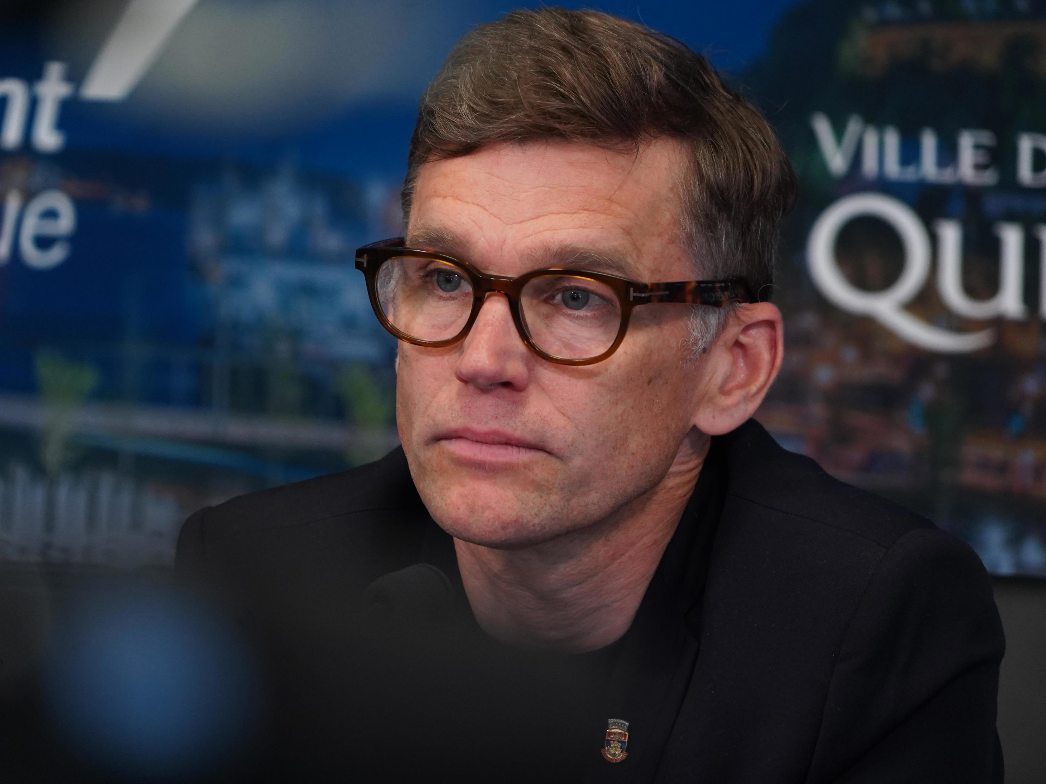 Bruit à l’Académie Saint-Louis : Marchand veut renverser le résultat du ...