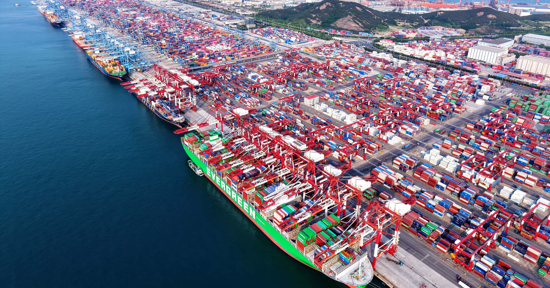 China's shipments to U.S. plunge 33% in August as overall exports ...