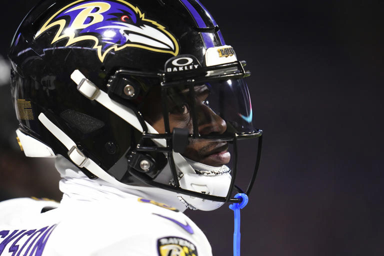 Ravens' stunning collapse: Baltimore blows 15-point lead in final 4 ...