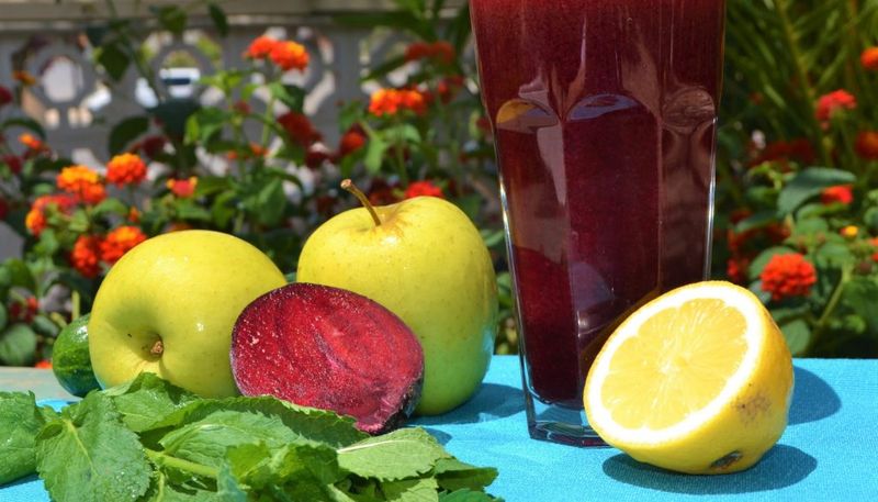 12 Homemade Juices Filled With Nutrients