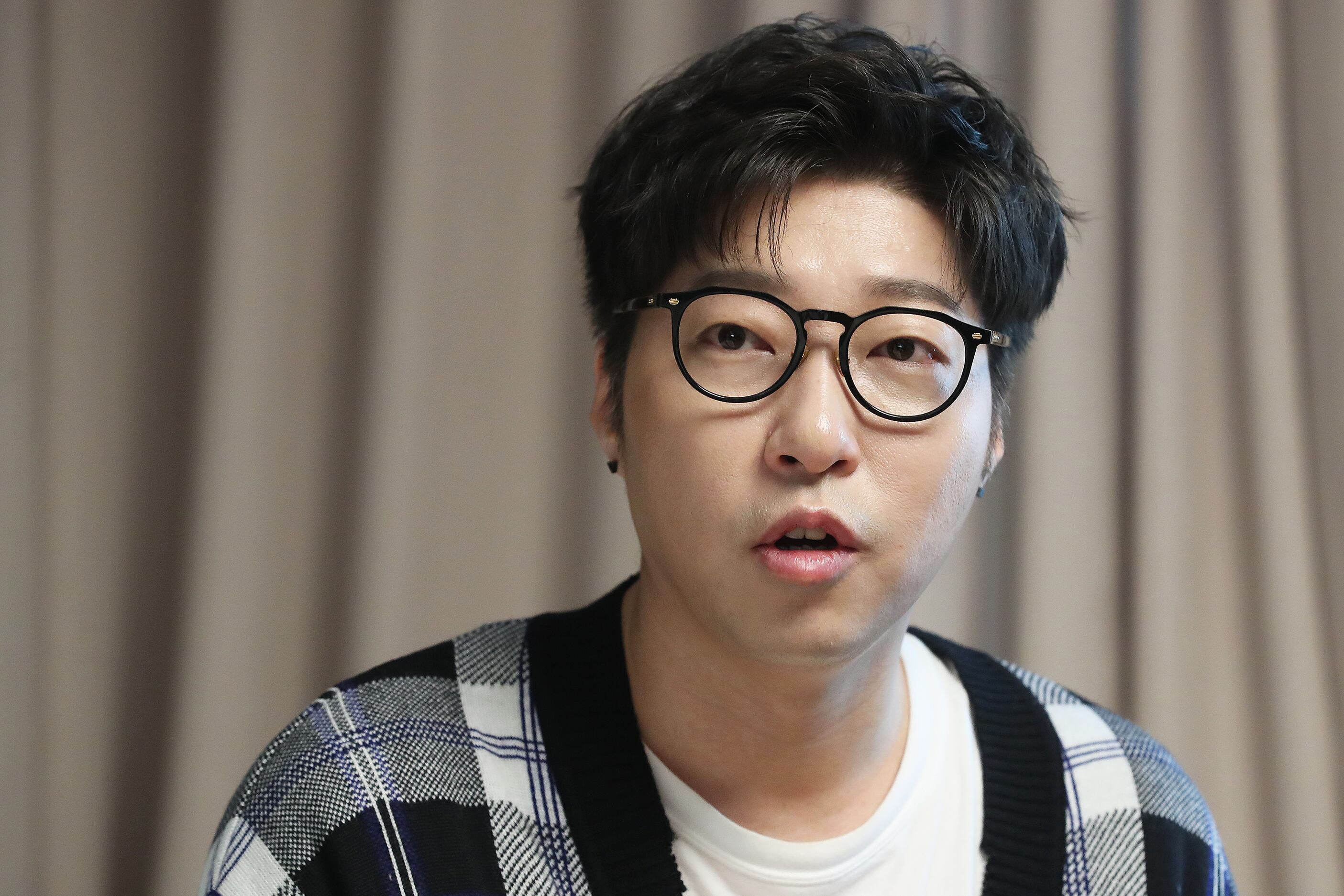 NFS rules out crime in YouTuber Na Dong-hyun's death