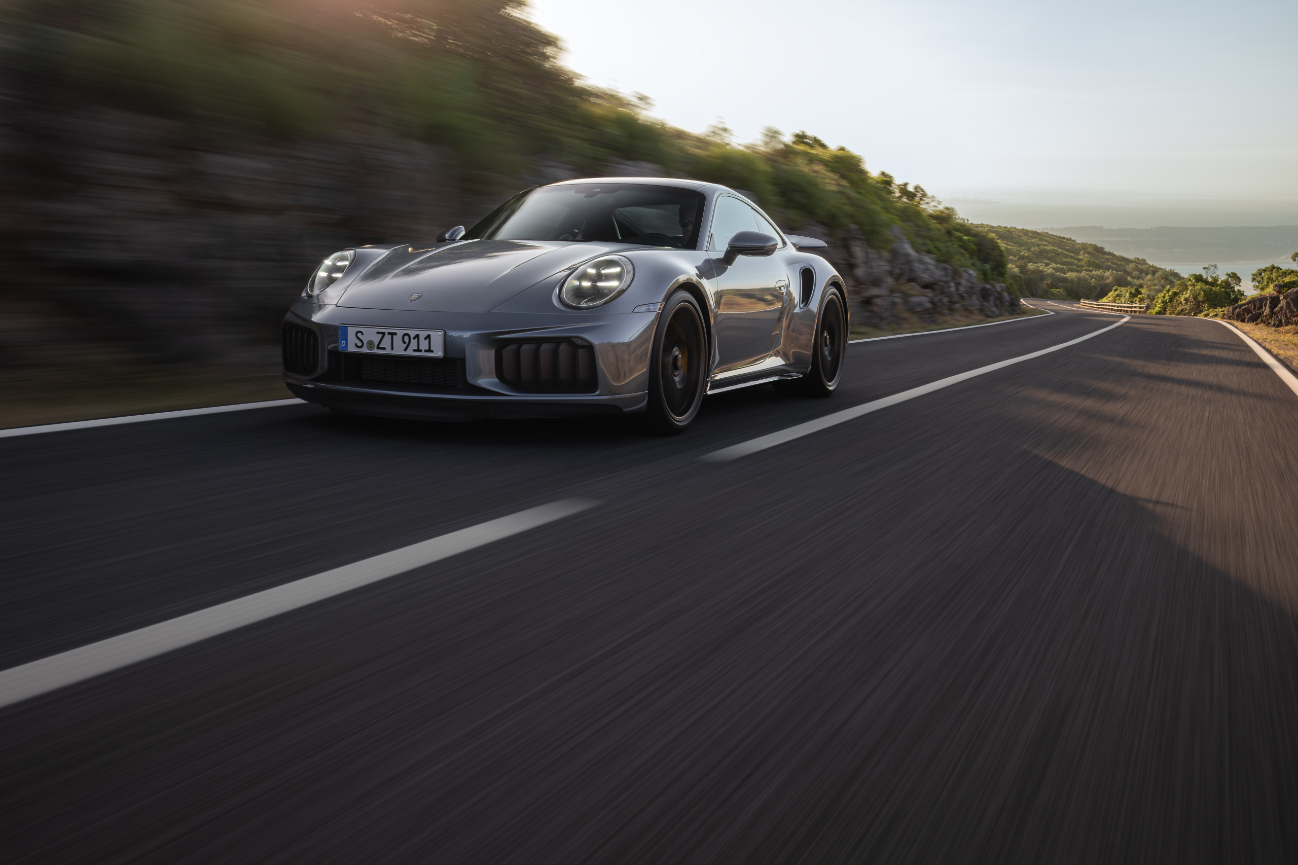 Snelle dikzak: de nieuwe Porsche 911 Turbo S
