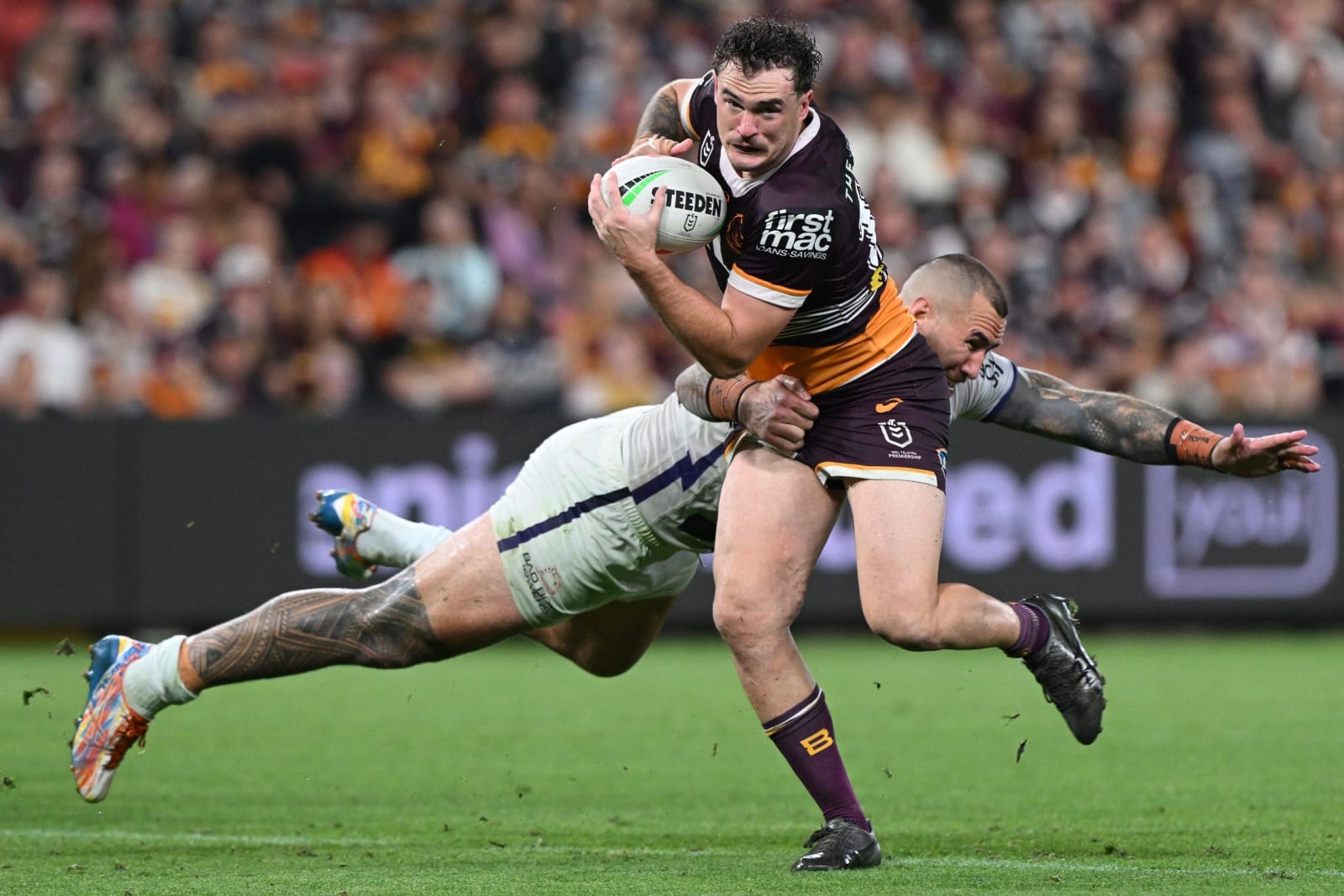Broncos forward signs four-year deal with Manly