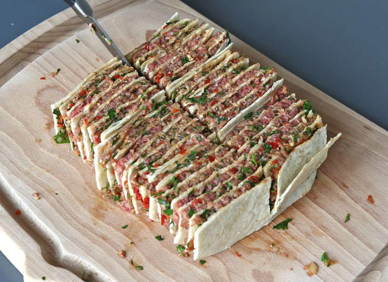 Lavash kebab with tortillas, the famous easy oven-baked kebabs!
