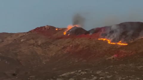 US: Evacuations Ordered as Pyrite Fire Erupts in Jurupa Valley ...