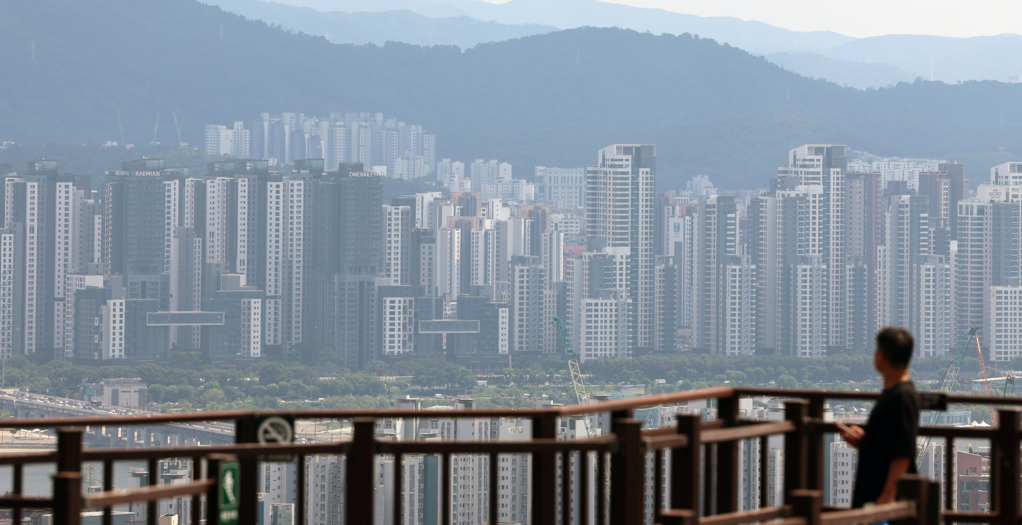 Ministry to gain authority to designate land transaction permit zones