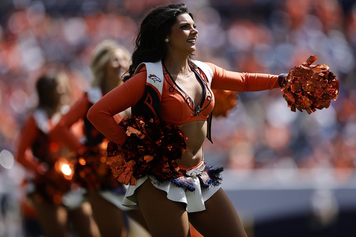 Standout cheerleader photos from the 2025 NFL season so far