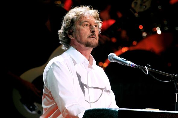 Singer of legendary 70s British rock band dies aged 81 following battle ...