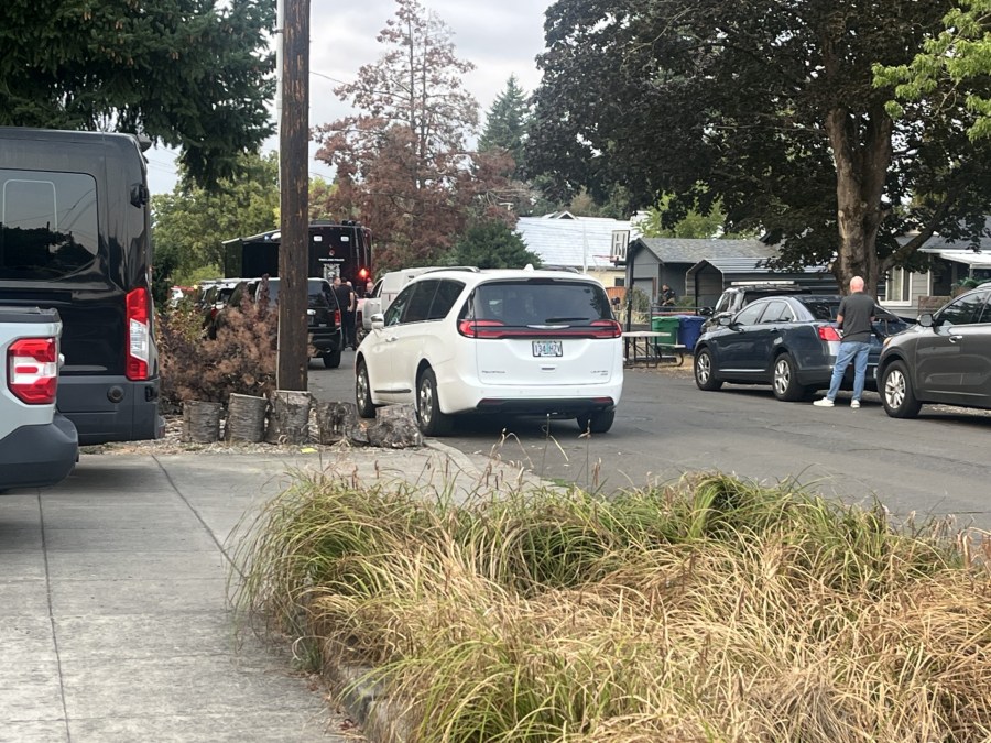 3 dead in Southeast Portland double murder-suicide identified by police