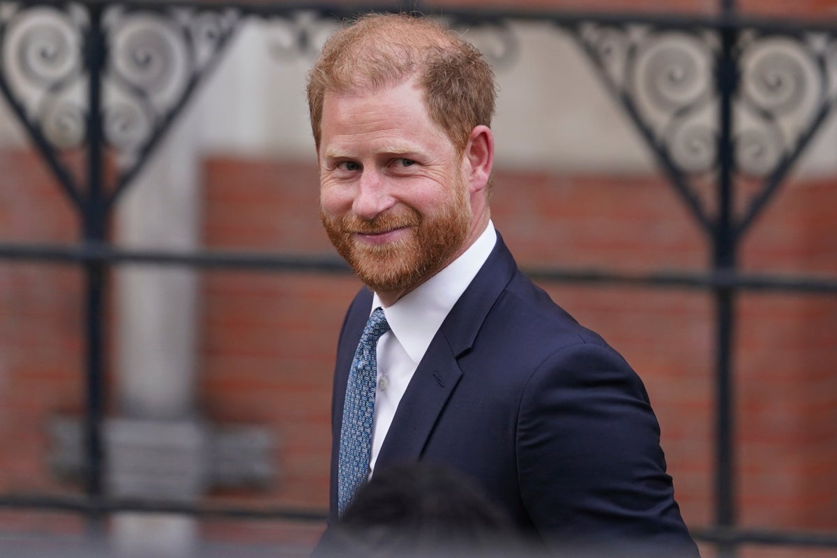 Prince Harry visits UK, fueling speculation about meeting with king as ...