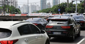Seoul suspends expressway conversion plan due to severe traffic congestion
