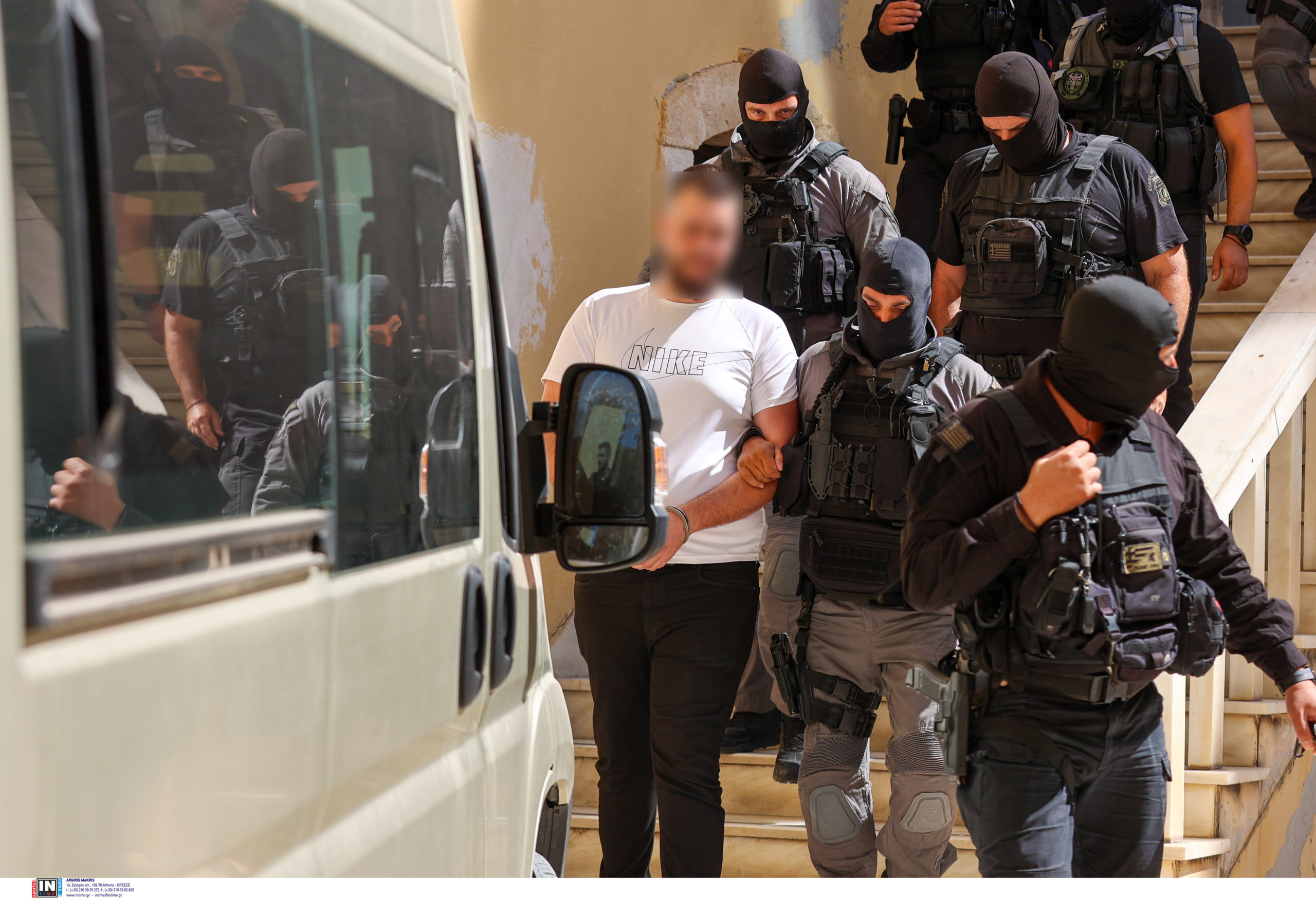 Μαφία της Κρήτης: Ναρκωτικά από κατασχέσεις, όπλα και «ιερές μπίζνες ...
