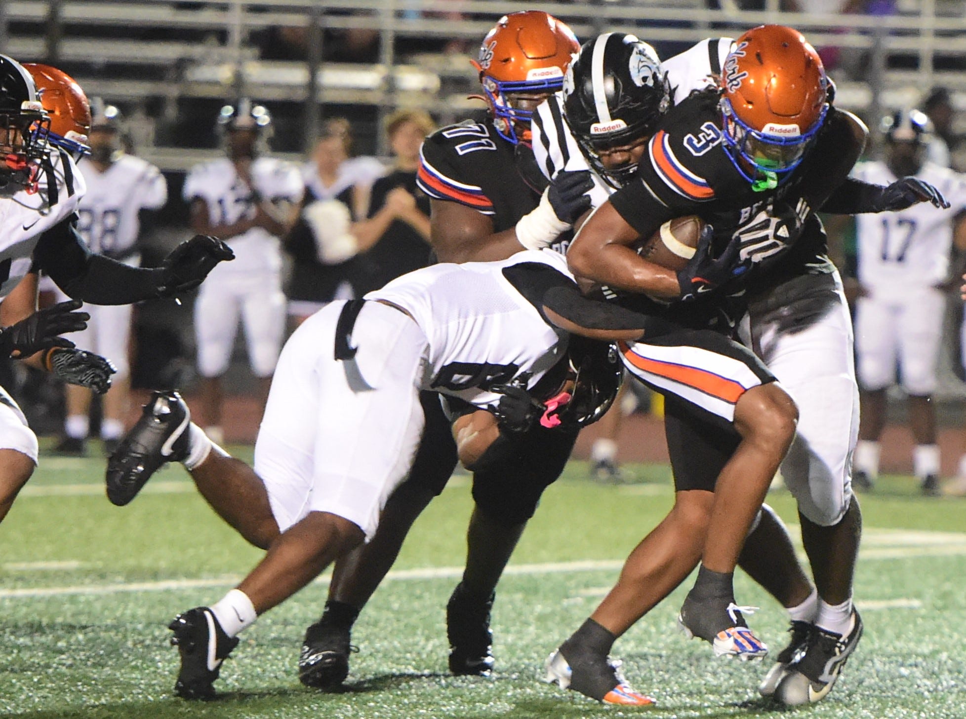 It's time to vote for your GameTimePA YAIAA Football Player of Week 3