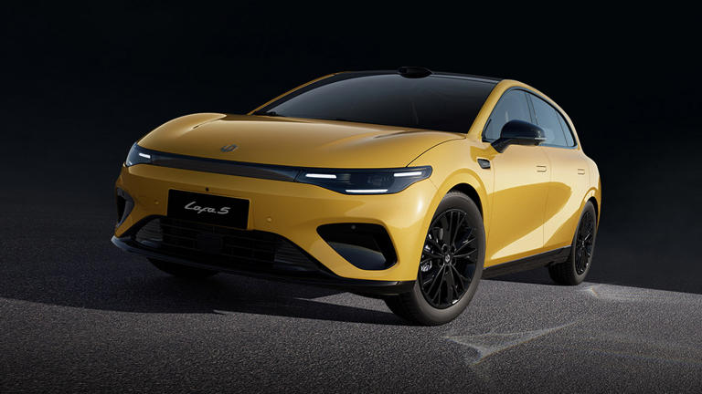 Stellantis Just Sent Europe A Warning With This Chinese-Built Electric ...