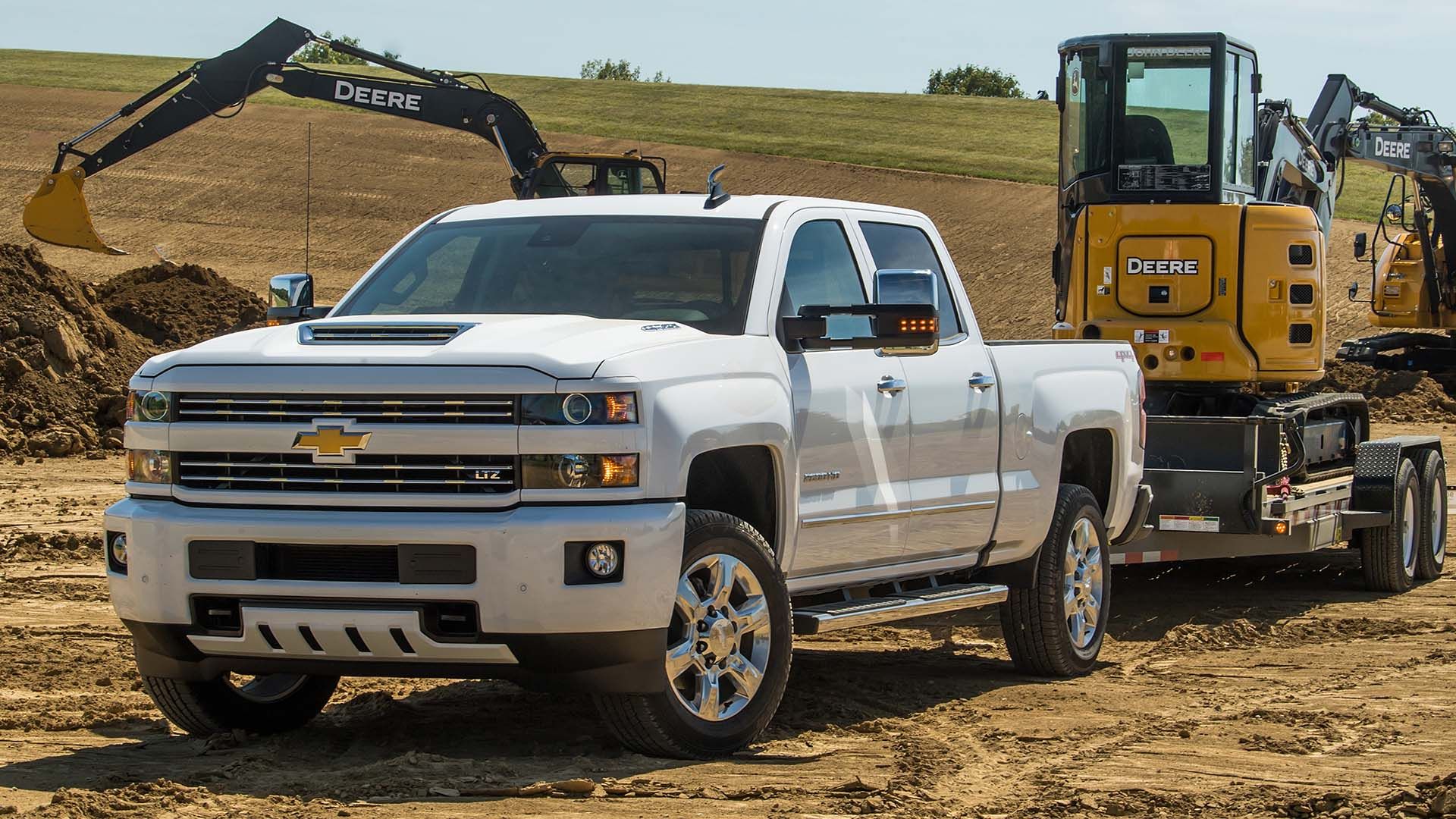 10 Absolute Best V8 Trucks For Long-Term Reliability