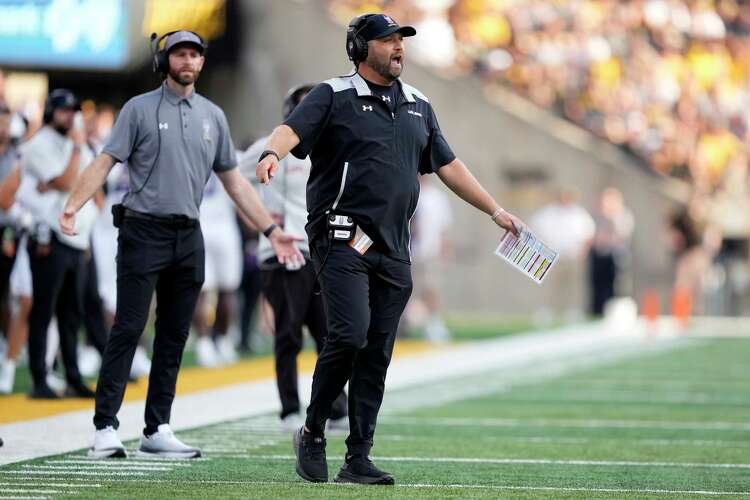 UAlbany football comes home after 7 1/2-hour defeat