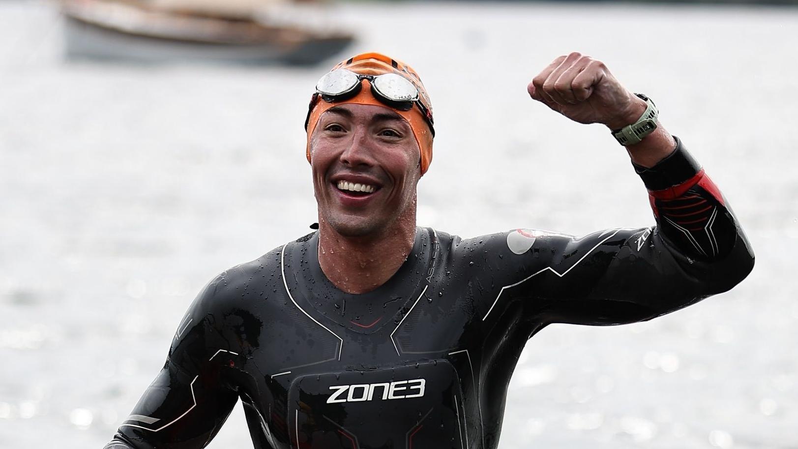 Cystic fibrosis swimmer completes lake challenge