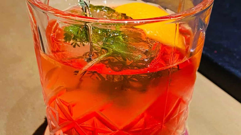 Gin-Based Cocktail Recipes Perfect For Your Next House Party