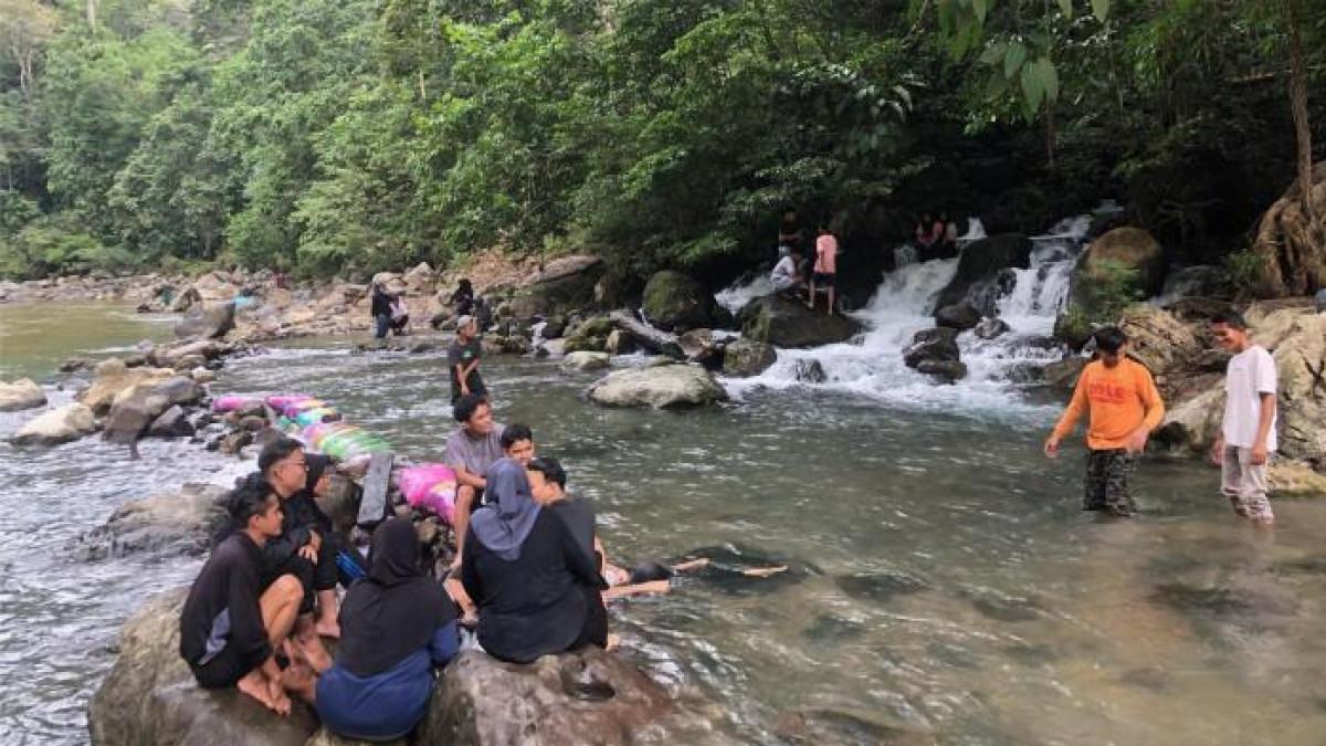 Wisata Air Aia Joniah,Lintau Buo Utara,Tanah Datar,Sumatera Barat ...