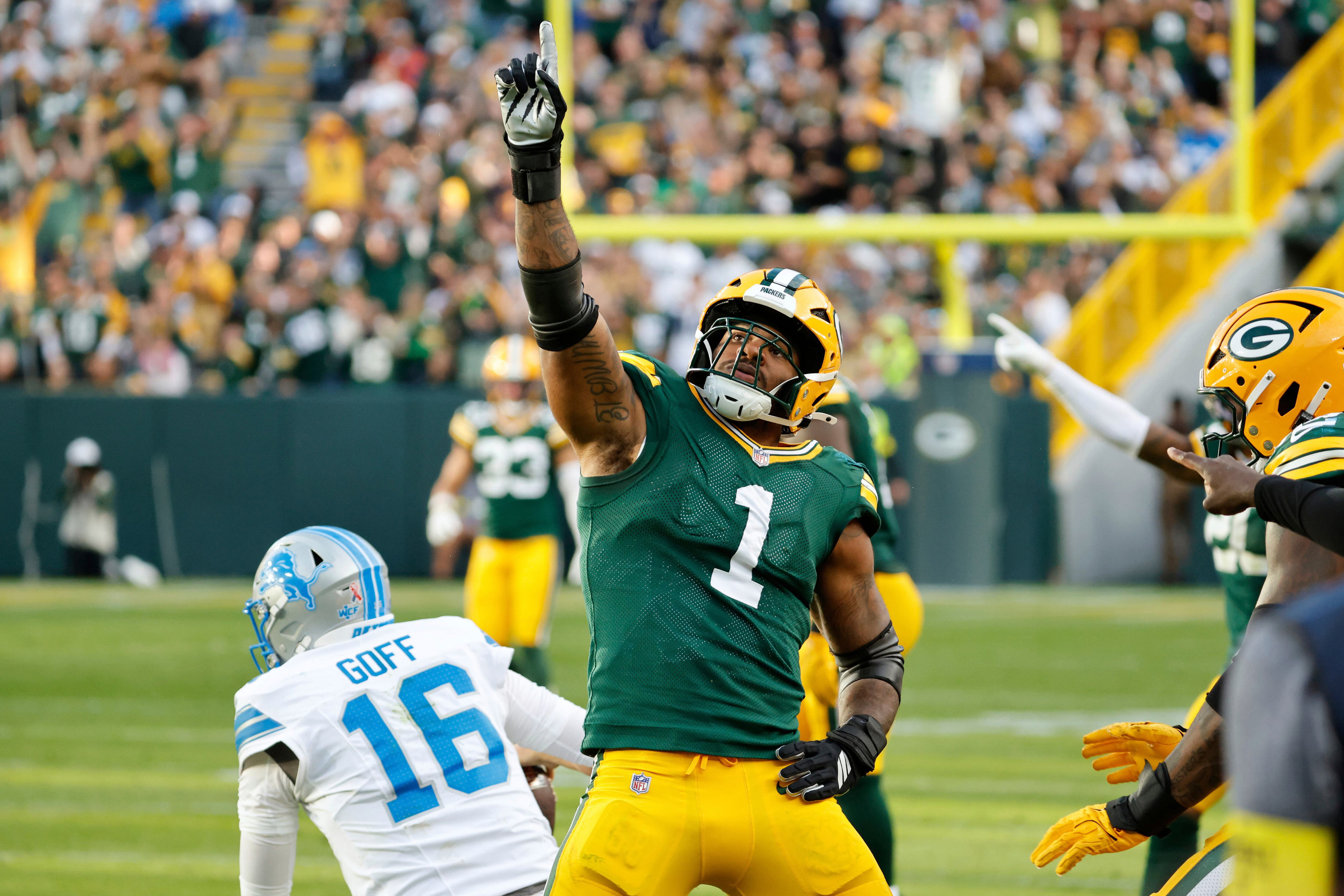 Packers beat defending NFC North champion Lions 27-13 with stifling ...