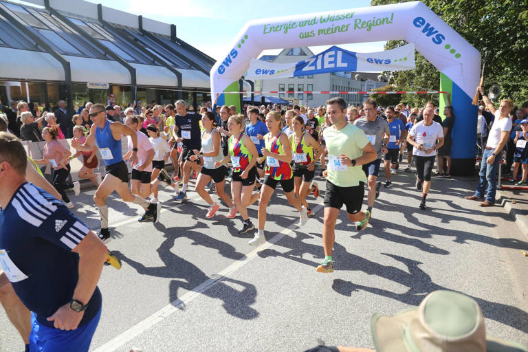 Neuer Rekord beim EWS-Volkslauf: SC Rönnau 74 überrascht in Bad Segeberg