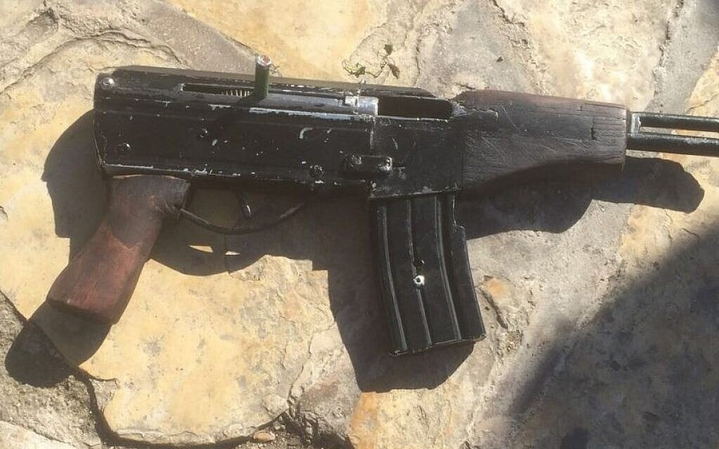 L'arma rudimentale preferita dai miliziani si chiama "Carlo"