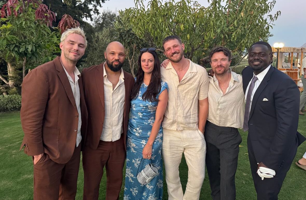Skins fans ‘sobbing’ as original cast members reunite