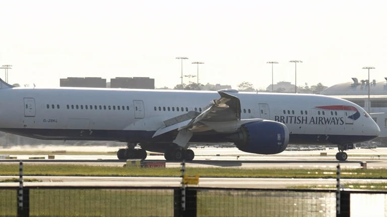 British Airways flight's emergency landing at Sydney Airport down to ...