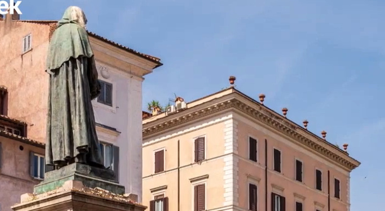Roma, il mistero nascosto a Campo de' Fiori: ecco perché è l'unica ...
