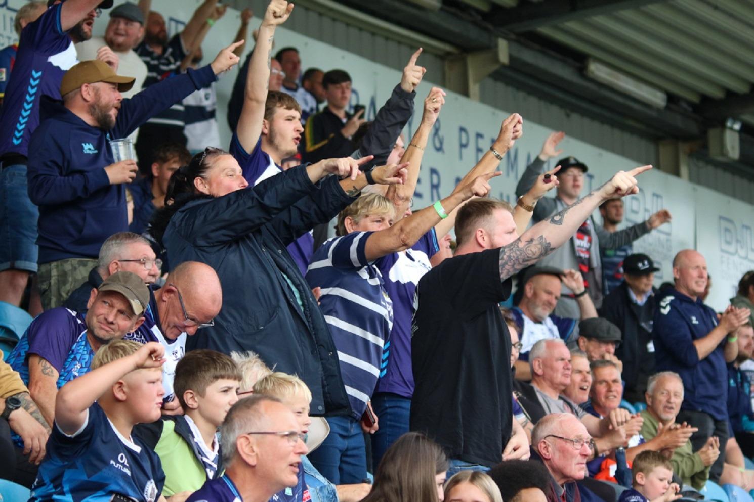 PICTURE GALLERY: Images from big game as Featherstone Rovers clinch ...