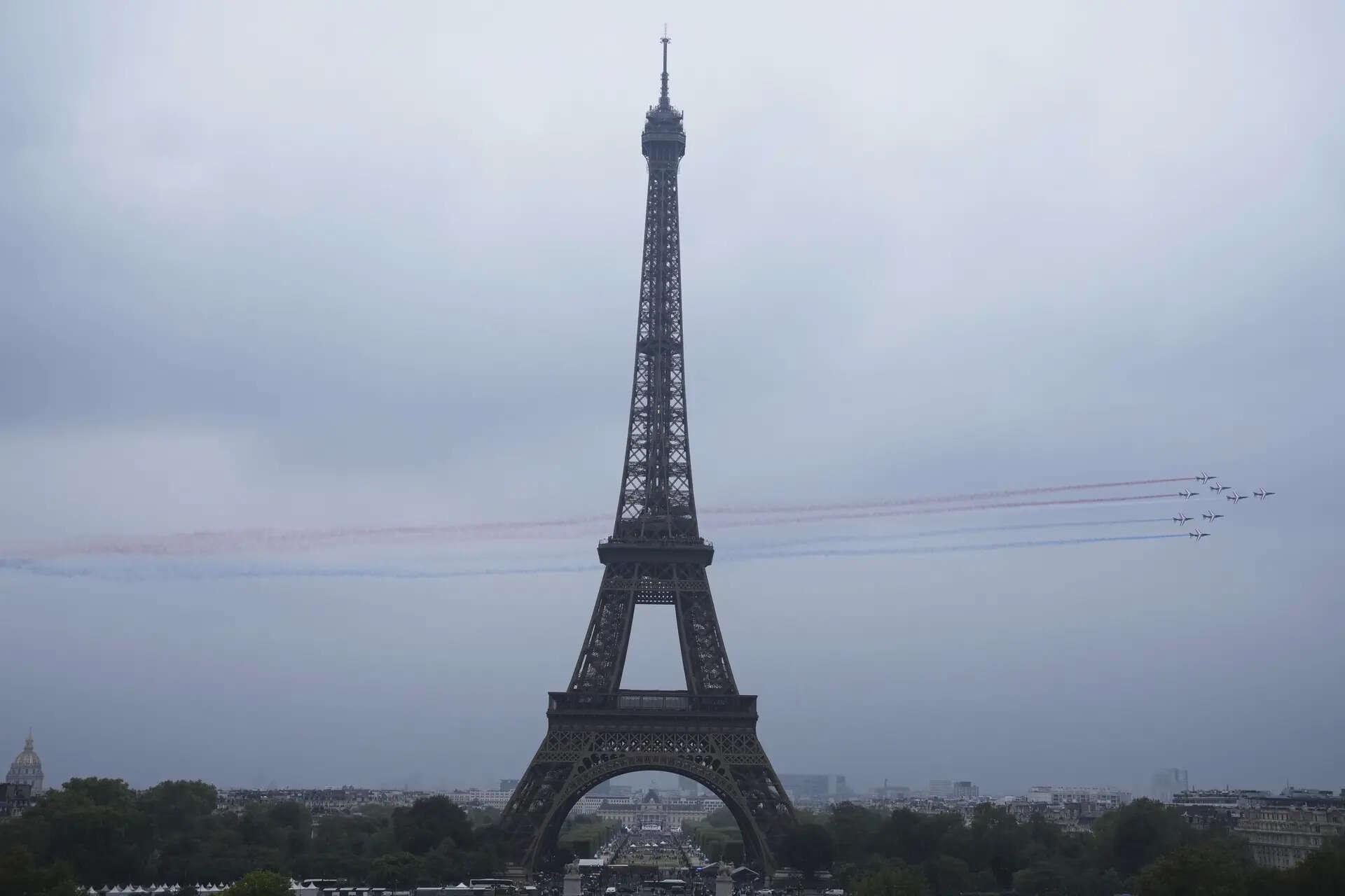 France political crisis: Is country about to go bankrupt due to Donald ...