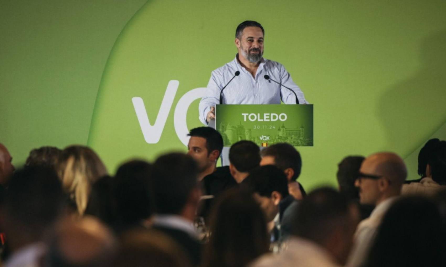 Abascal marca el paso a Feijóo: Vox impone sus condiciones para pactar ...