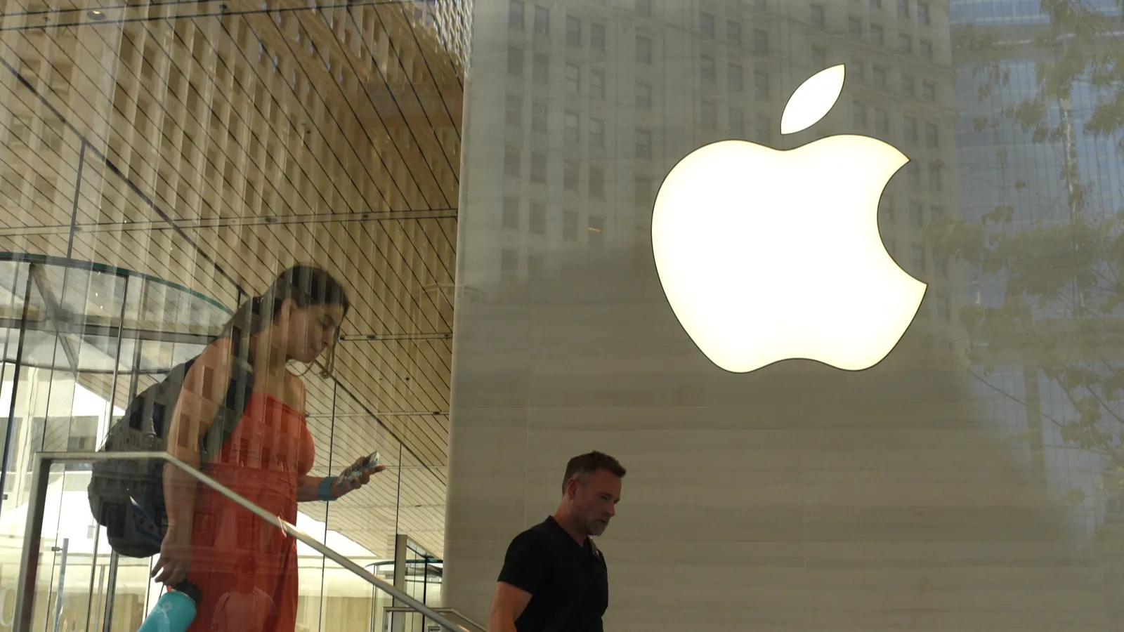 New clues reveal what Apple’s first foldable iPhone may offer