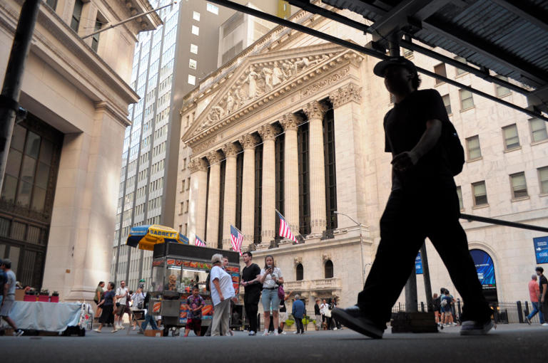 Support for capitalism drops to new low in the US: Gallup poll