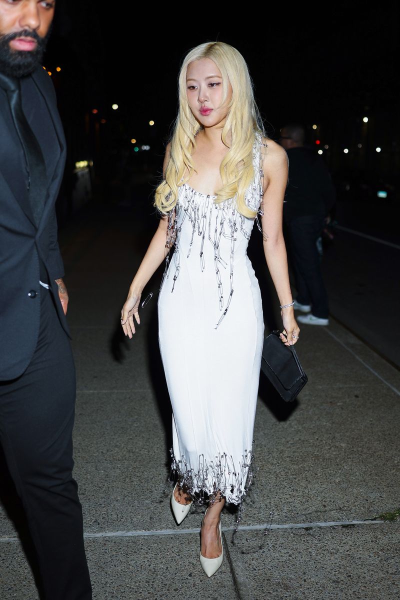 Rosé's White MTV VMAs After-Party Dress Had a Surprise Twist