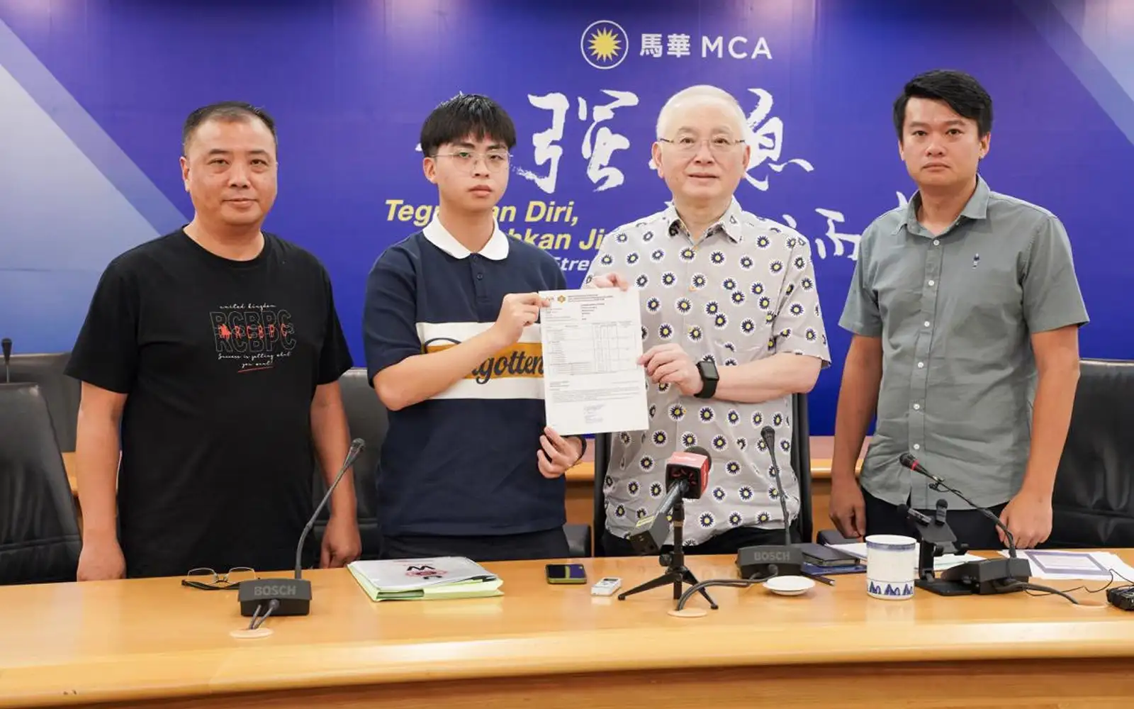 Wee cries foul after STPM top scorer misses out on UM course