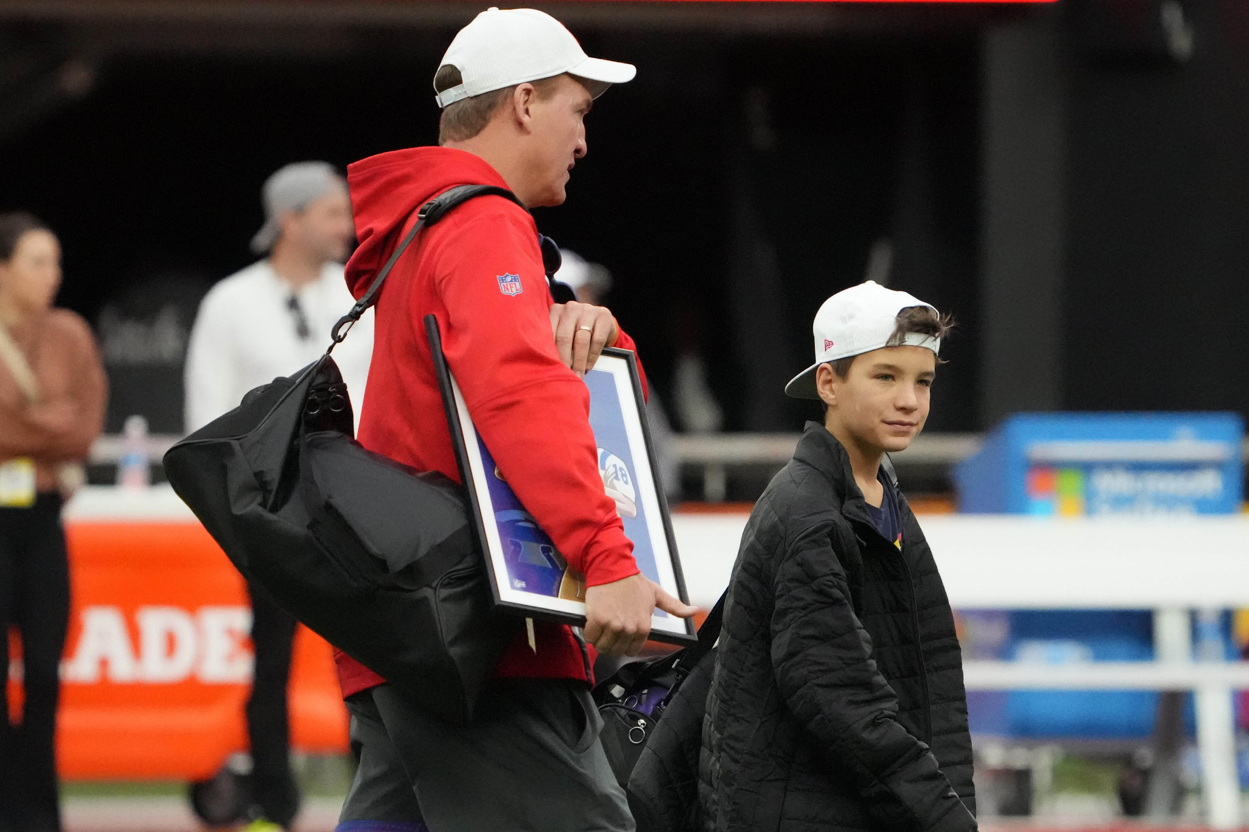 Peyton Manning and his son, Marshall, star in NBC's funny 'Sunday Night ...
