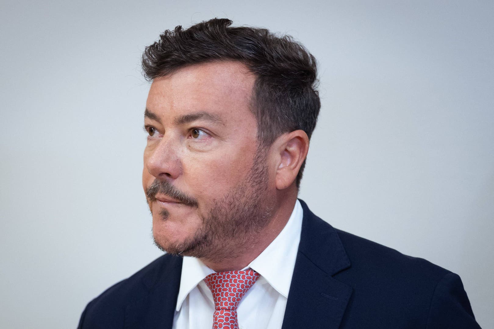 Versteckte Luxuswaffen und Schenkungen an die Mutter – René Benko ...