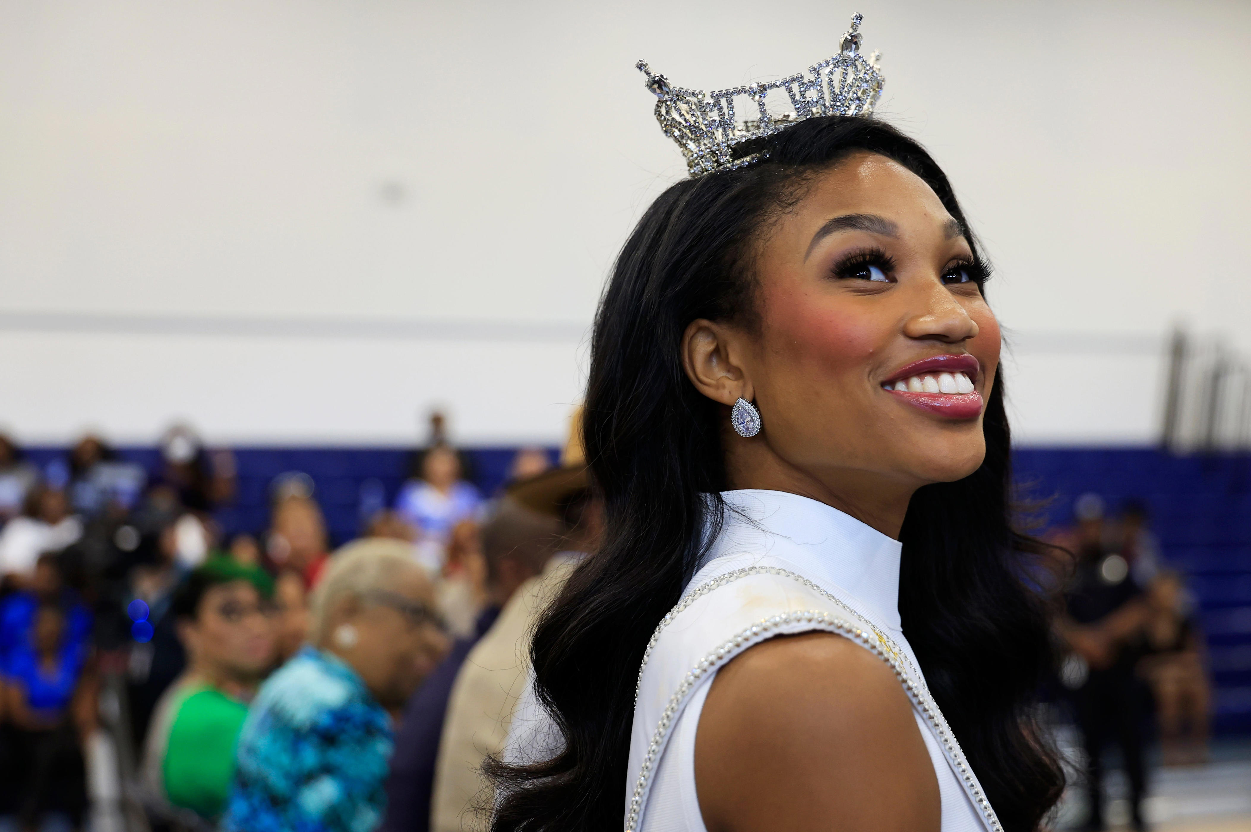 Miss New York crowned Miss America 2026, Jacksonville native wins 2nd ...