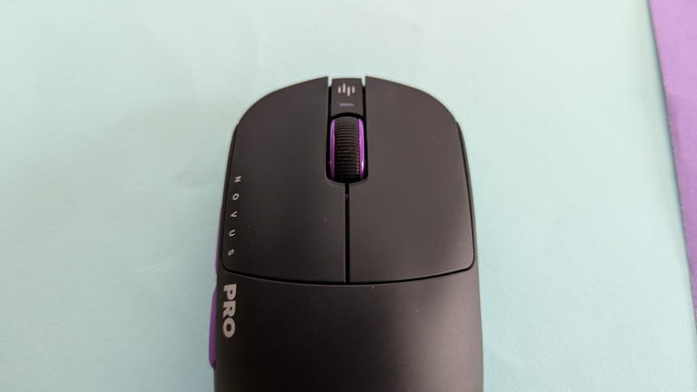 Gaming-Maus, die man beim Zocken kaum spürt: Dark Project Novus Pro im Test