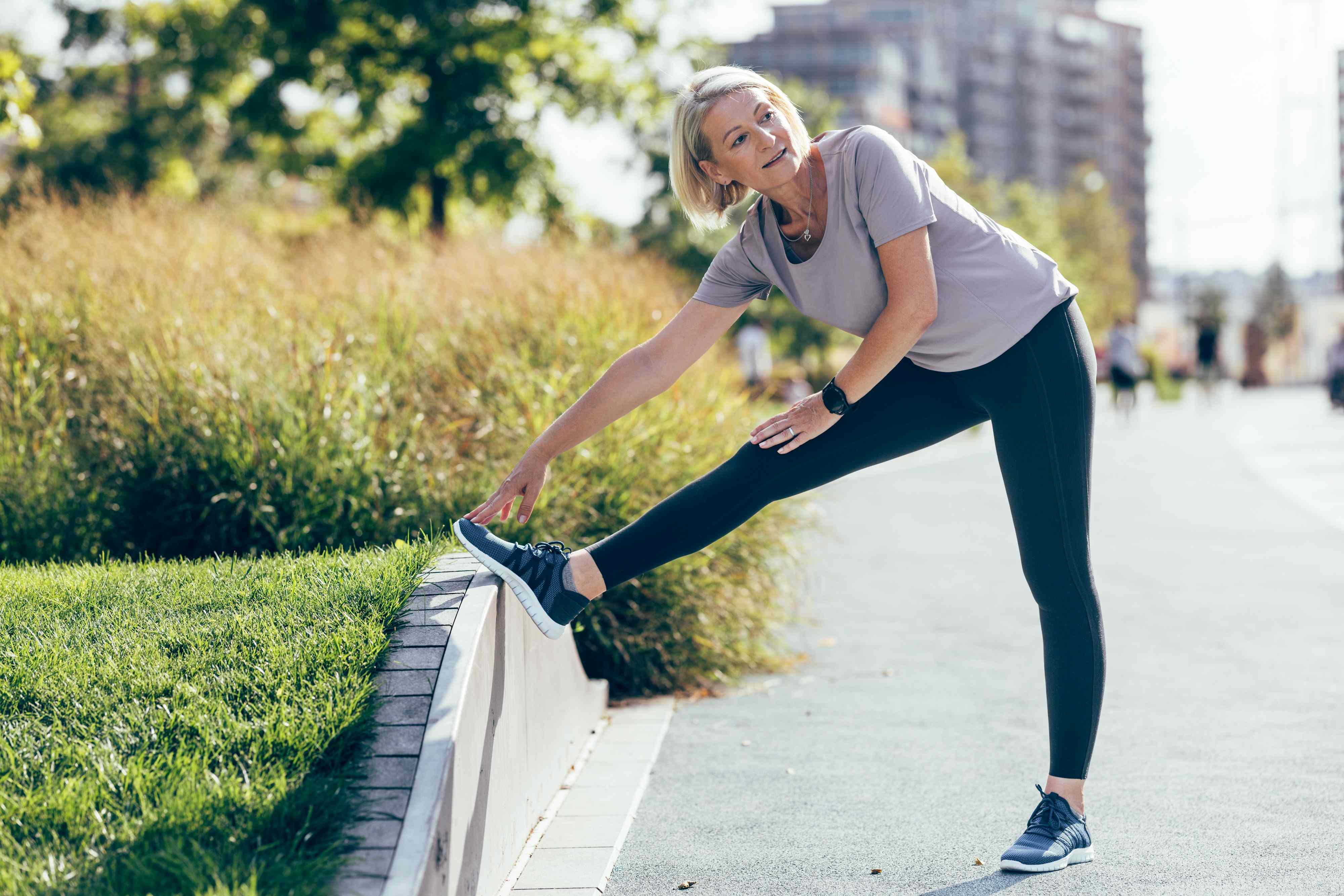 How Good High-Density Lipoprotein (HDL) Cholesterol Benefits Your Health