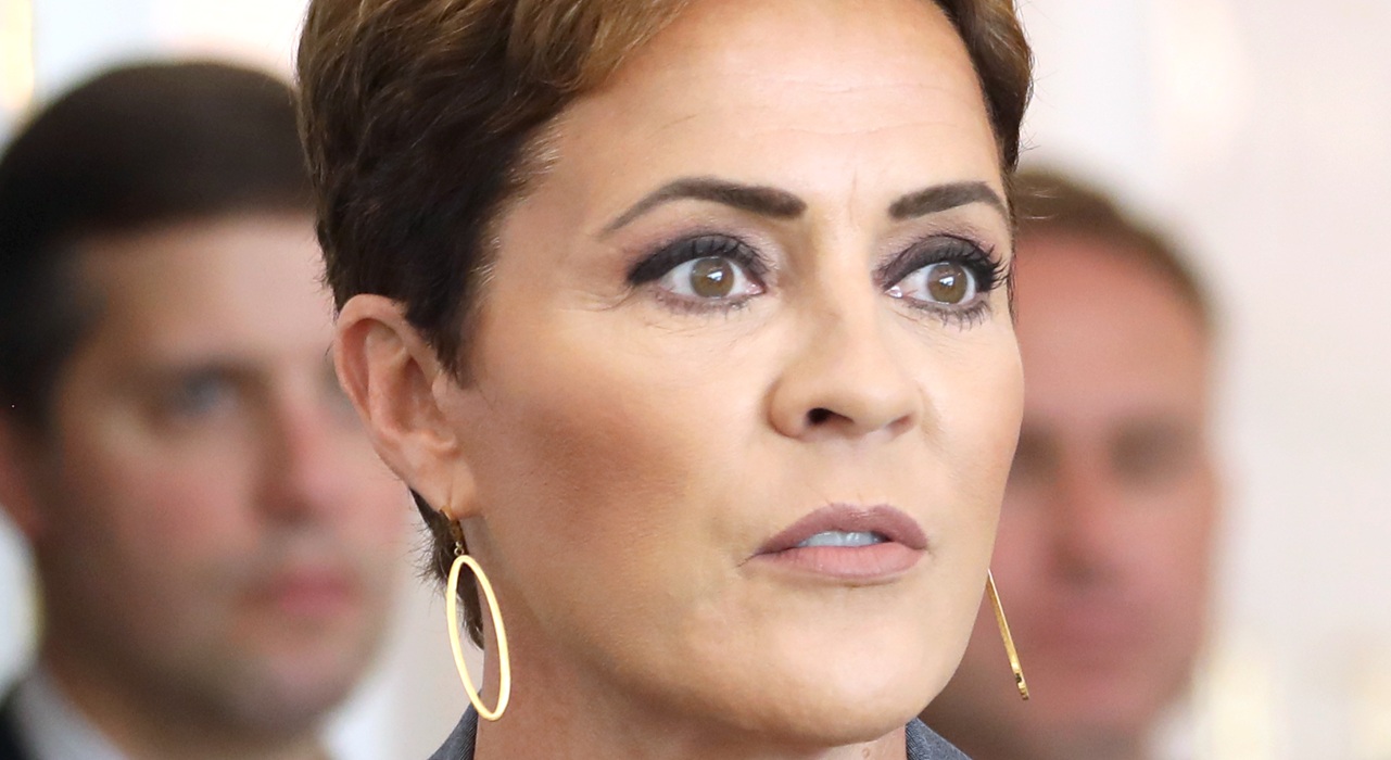 Kari Lake slaps back at Mitch McConnell, "Waste of America's tremendous ...