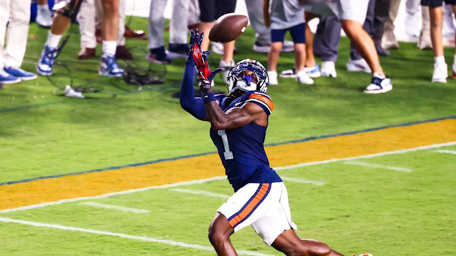 Transfers Jackson Arnold, Eric Singleton Jr. Finding Explosive ...