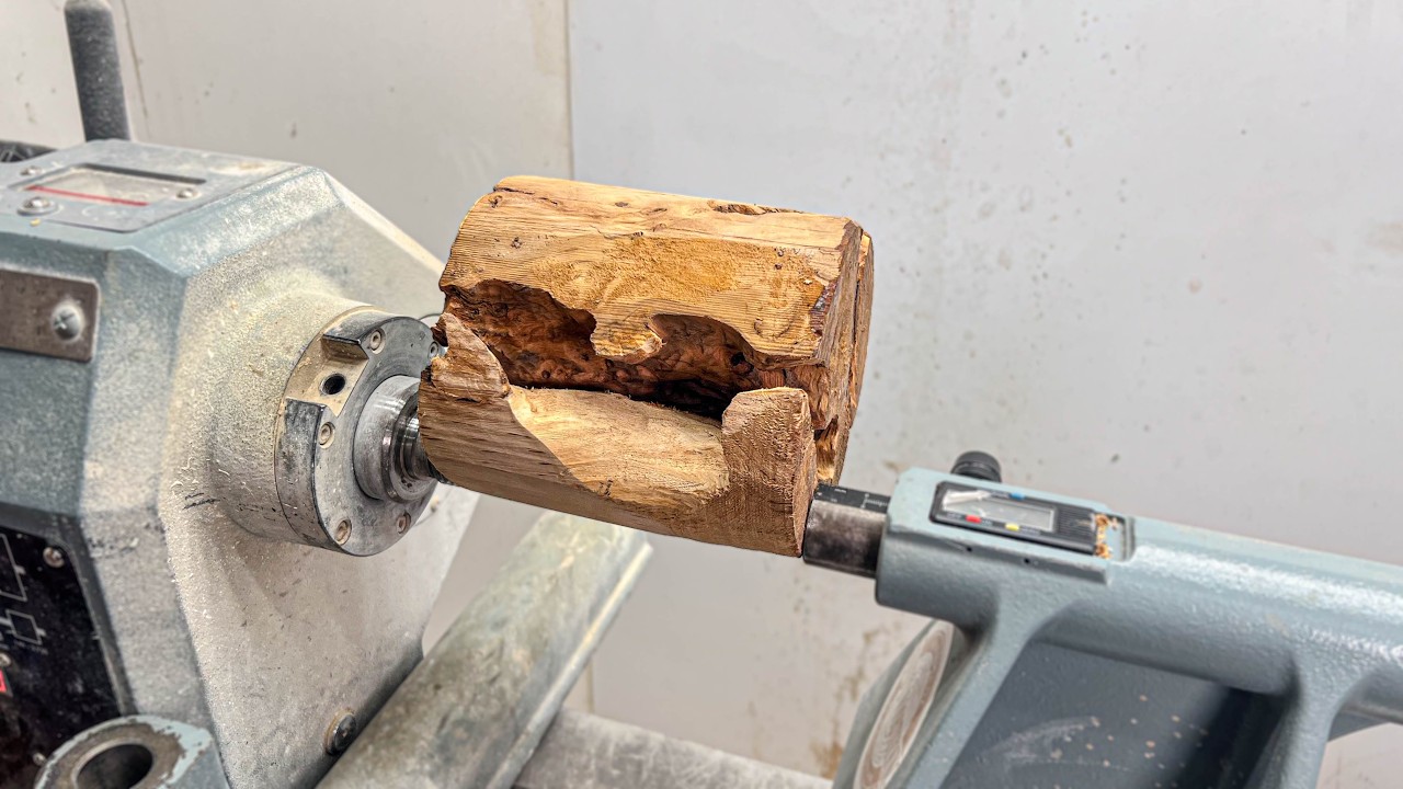 How I made a hybrid resin vase | Woodturning + resin art