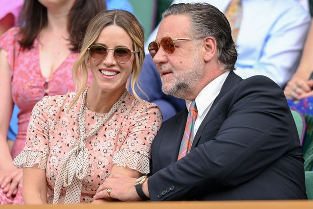 Russell Crowe and Girlfriend Britney Theriot Make Rare Red Carpet ...