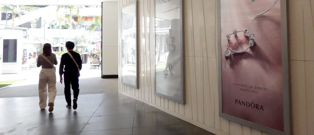 REPORT: Group Of Masked Thieves Rob San Jose Jewelry Store, Elderly ...