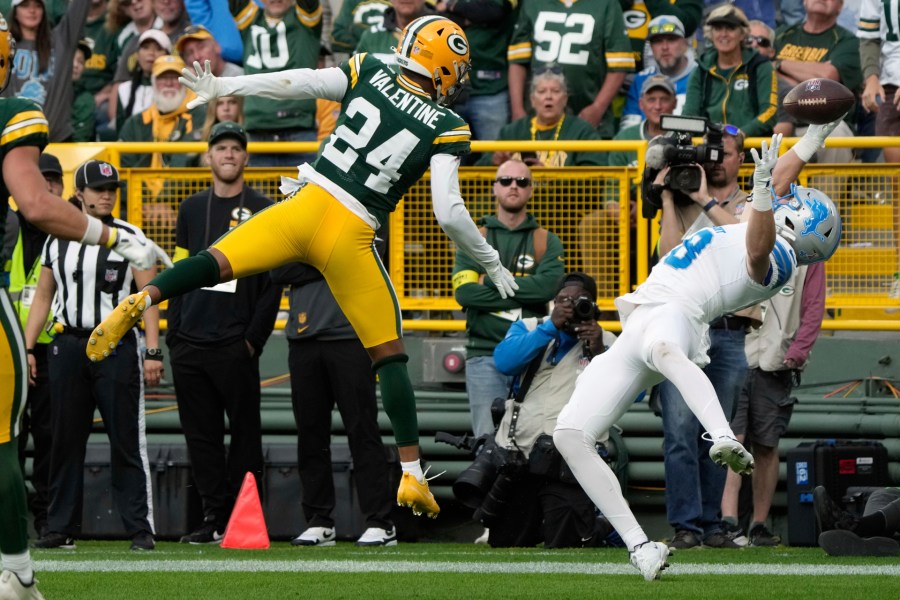 Isaac TeSlaa’s stunning catch a lone bright spot for Lions